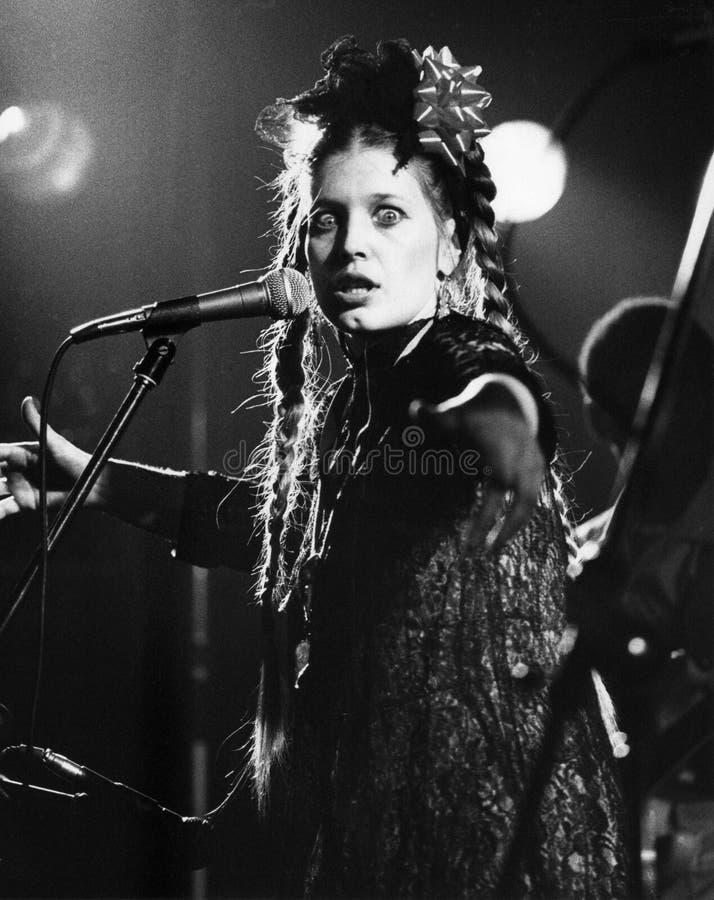 Lene Lovich editorial photography. Image of performer - 11027587