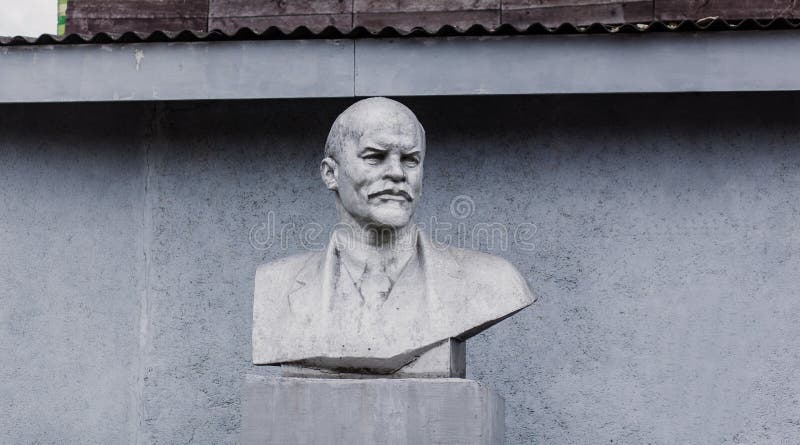 Lenin's Head Sculpture Stock Photos - Free & Royalty-Free Stock Photos ...