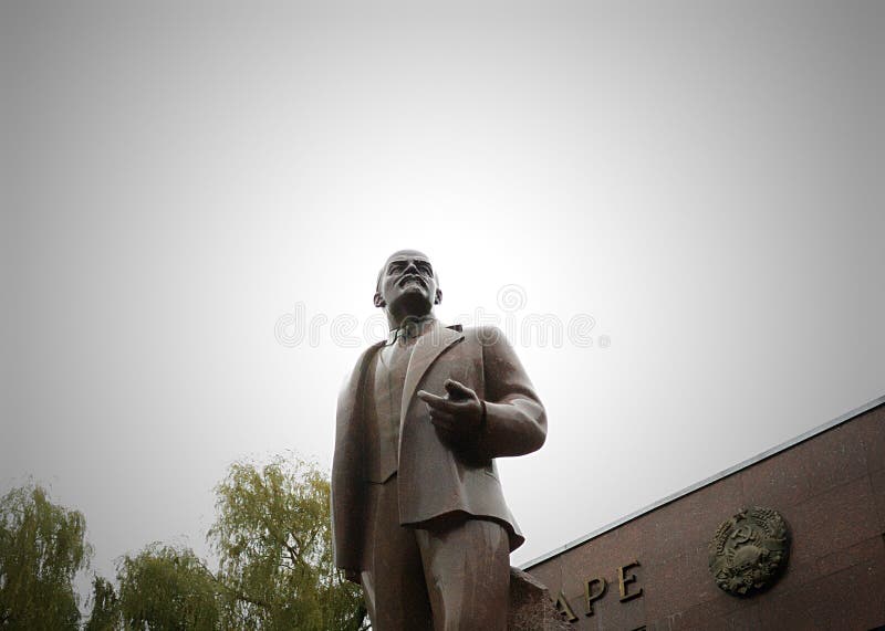 Lenin Statue In The German History Museum In Berlin, Germany Editorial ...