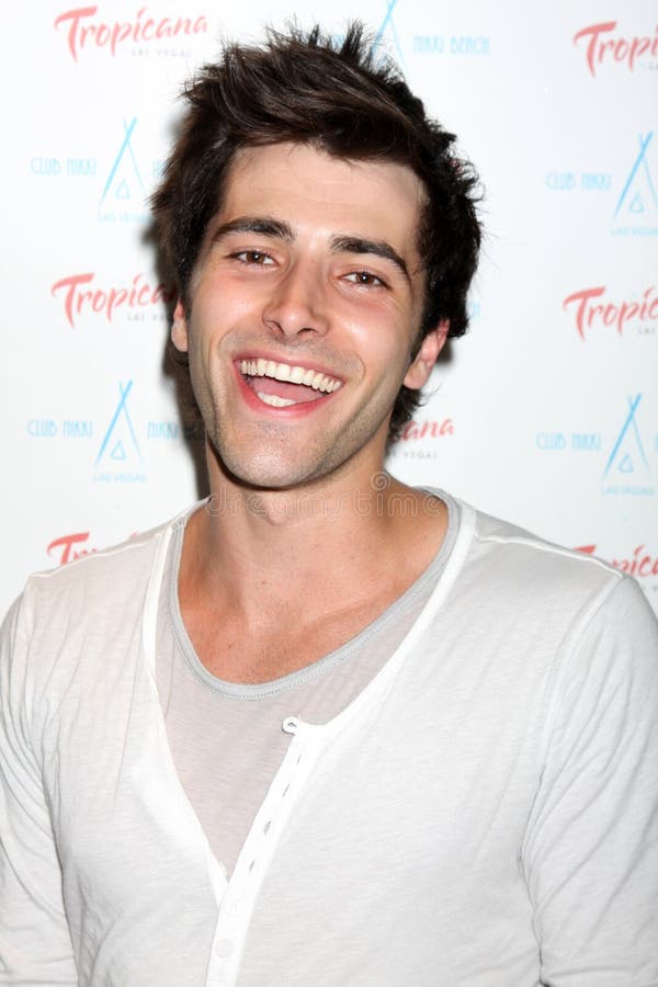 Lenny platt 编辑类照片. 图片 包括有 拉斯, 傲慢, 创新, 艾美金象奖, 热带, 旅馆, 妮妮 - 24037451