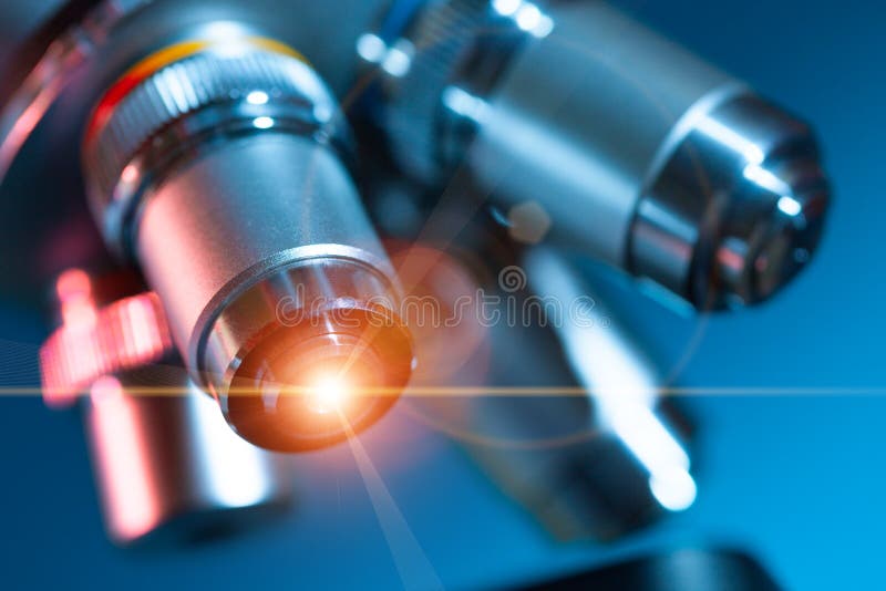 Lentille de microscope image stock. Image du biotechnologie - 35947043