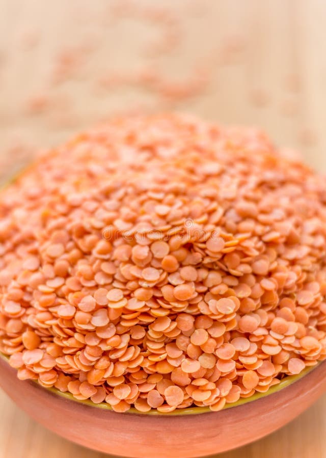 Lentilles rouges image stock. Image du lentille, fibre - 60614181