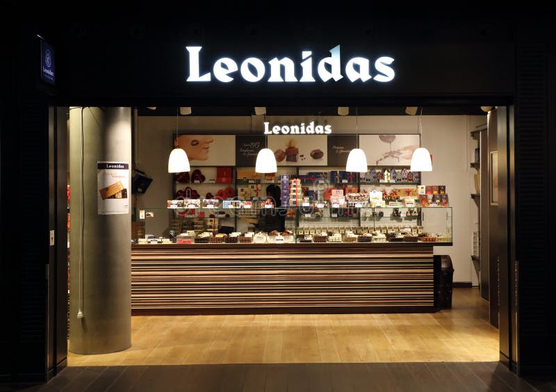 Leonidas Store in Amsterdam Editorial Image - Image of shop, luxury ...