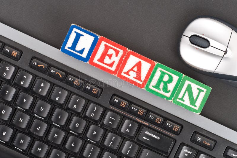 Lernen, Den Computer Zu Benutzen Stockfoto - Bild von quadrat, tasten ...