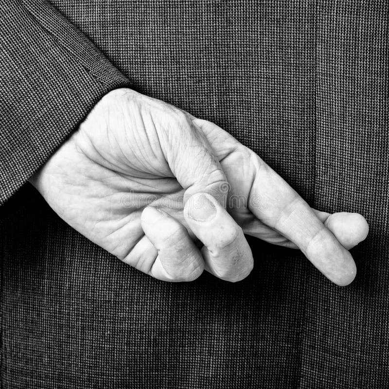 Doigts croisés image stock. Image du croisés, doigts - 8470873
