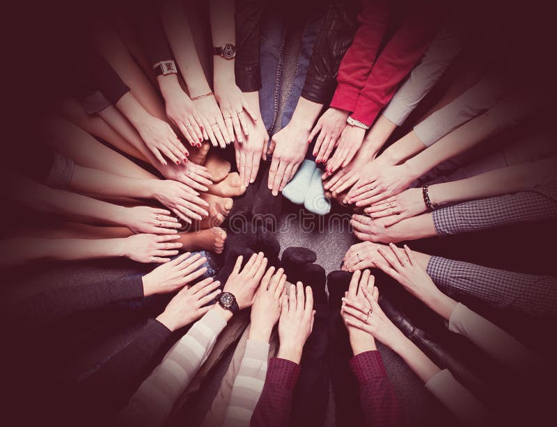 Beaucoup De Mains Ensemble : Groupe De Personnes Mains De Jointure ...