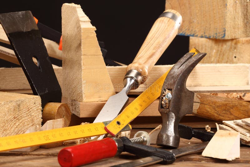 Les outils du charpentier image stock. Image du travail - 38981893