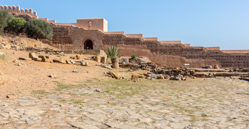 Ruines Romaines Chez Chellah Maroc Photo stock - Image du musulmans ...