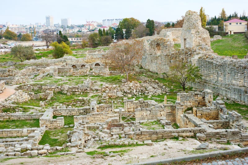 Les ruines de Chersonesos image stock. Image du repère - 31783893