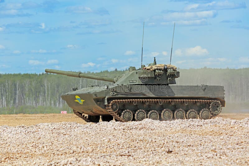 Les 2S25M Sprut-SDM1 photo éditorial. Image du léger - 61880086