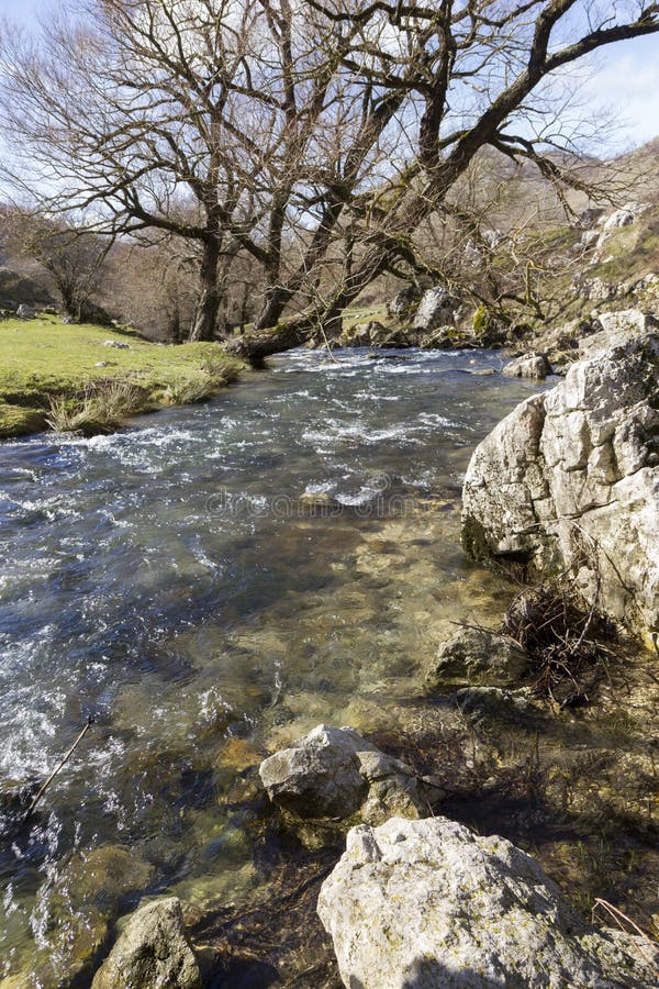 Lete rzeka obraz stock. Obraz złożonej z rzeka, scena - 92090685