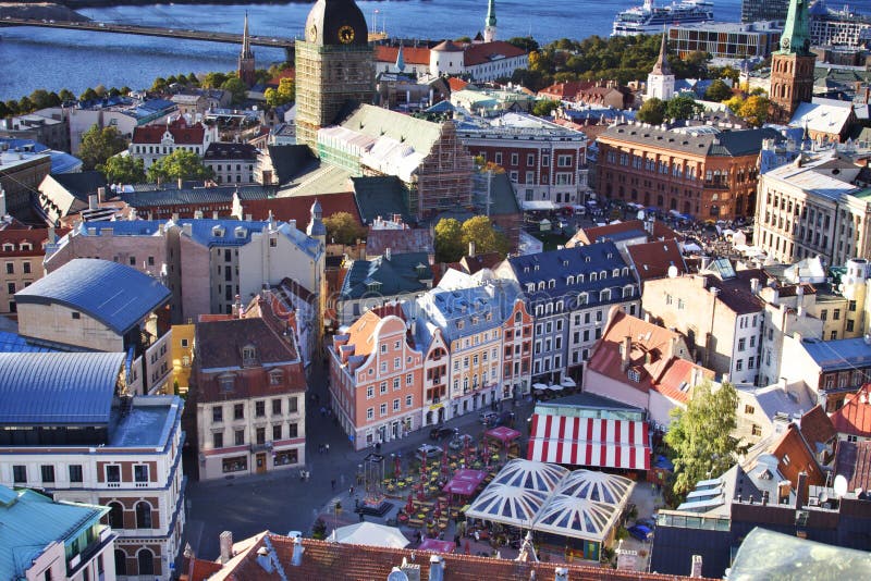 Letland: Birdseyemening Van Riga Redactionele Stock Foto - Image of ...