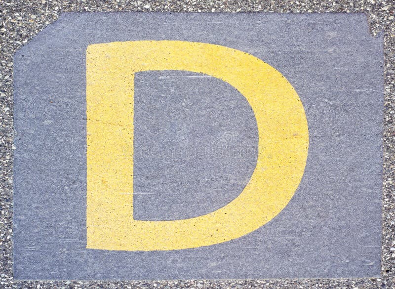 Letra D Pintada En El Pavimento Concreto Imagen de archivo - Imagen de ...