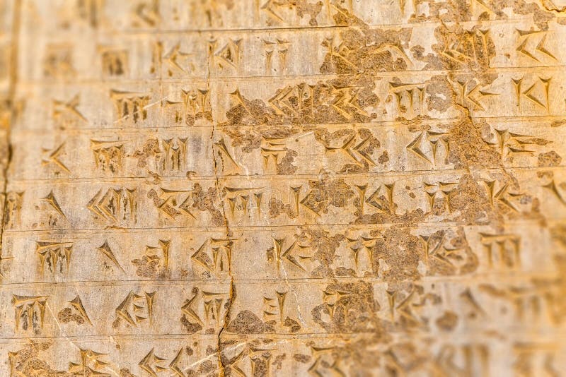 Letras Cuneiformes Persepolis Imagen de archivo - Imagen de restos ...
