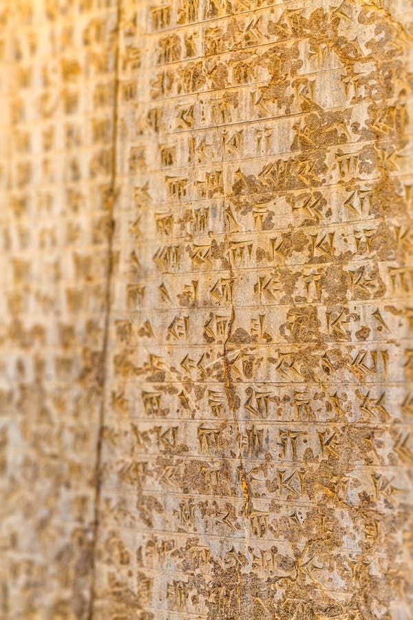Letras Cuneiformes Persepolis Foto de archivo - Imagen de tallado ...