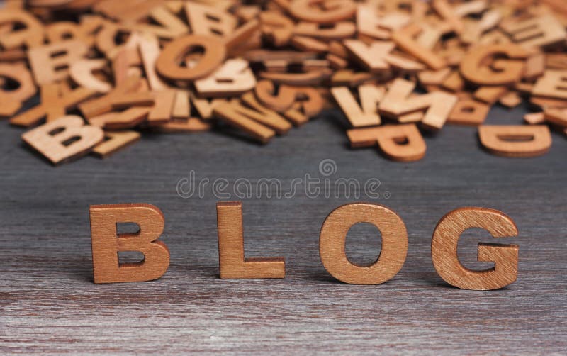 Letras De Madera De La Palabra Del Blog Foto de archivo - Imagen de ...