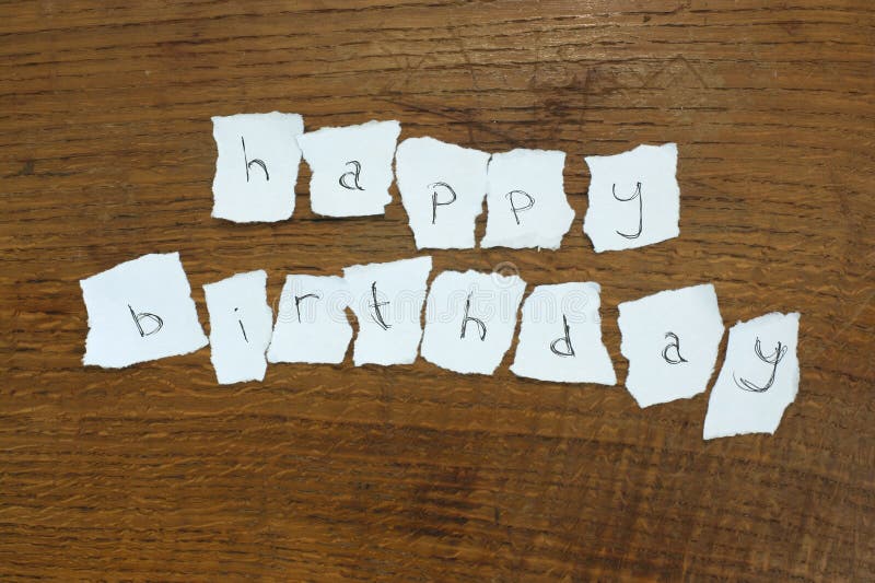 161 Letras Rasgadas Fotos de stock - Fotos libres de regalías de Dreamstime