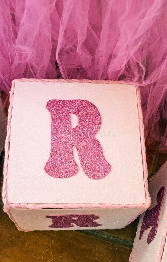 Letter r drawn in a cube stock photo. Image of drawn - 106338372