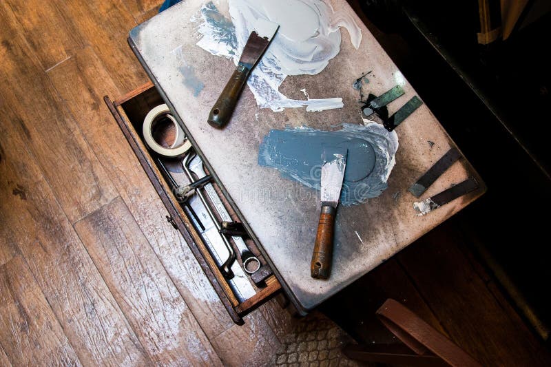 Letterpress Ink Mixing Table Stock Photos - Free & Royalty-Free Stock ...