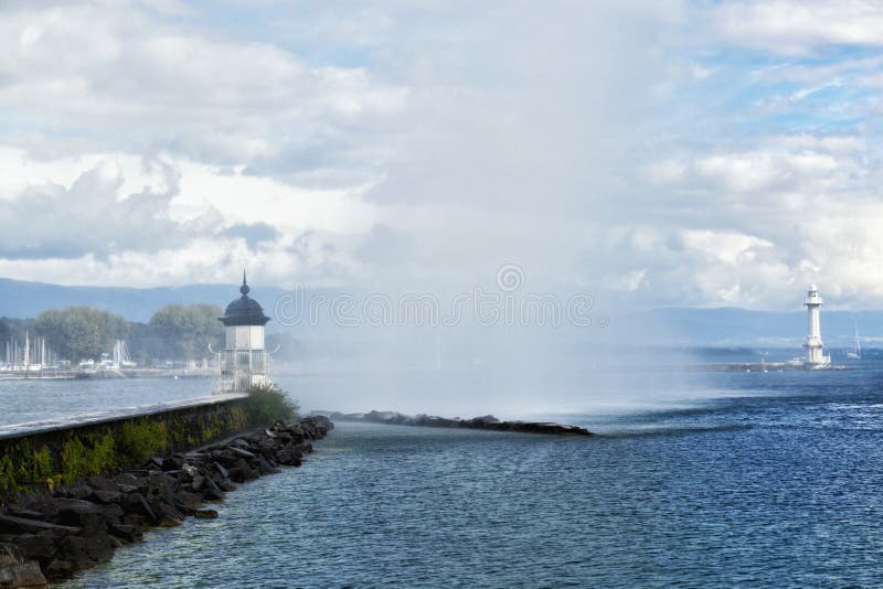 Leuchtfeuer Auf Dem See Leman in Genf, Stockbild - Bild von leuchtfeuer ...
