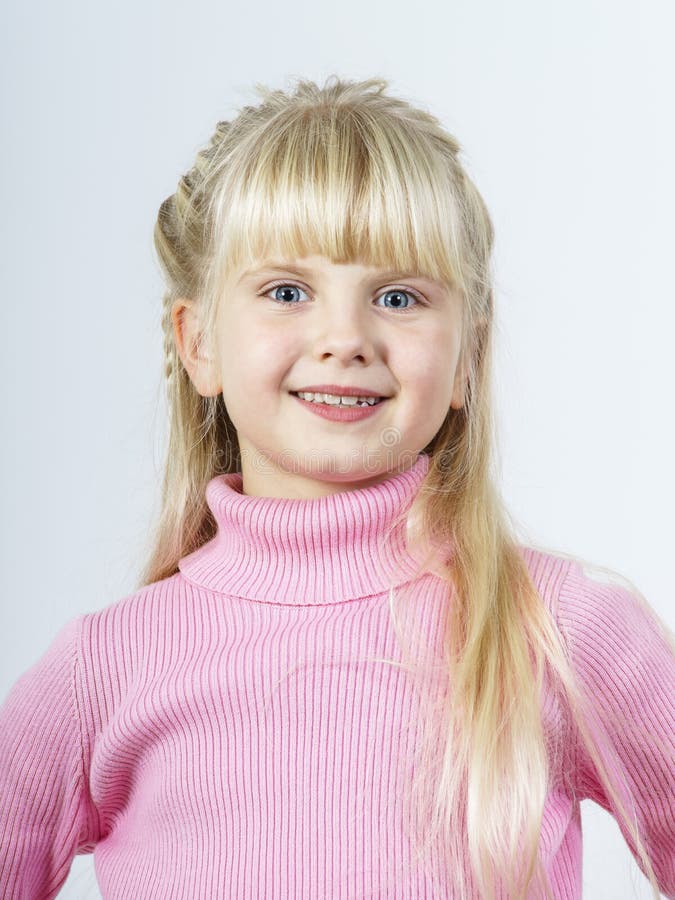 Leuk weinig towhead meisje stock foto. Image of optimistisch - 35343066