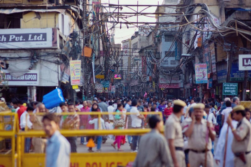 Leute in Den Straßen Von Indien Redaktionelles Stockfoto - Bild von ...