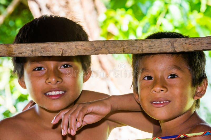 Leute in EMBERA-DORF, PANAMA Redaktionelles Bild - Bild von ...