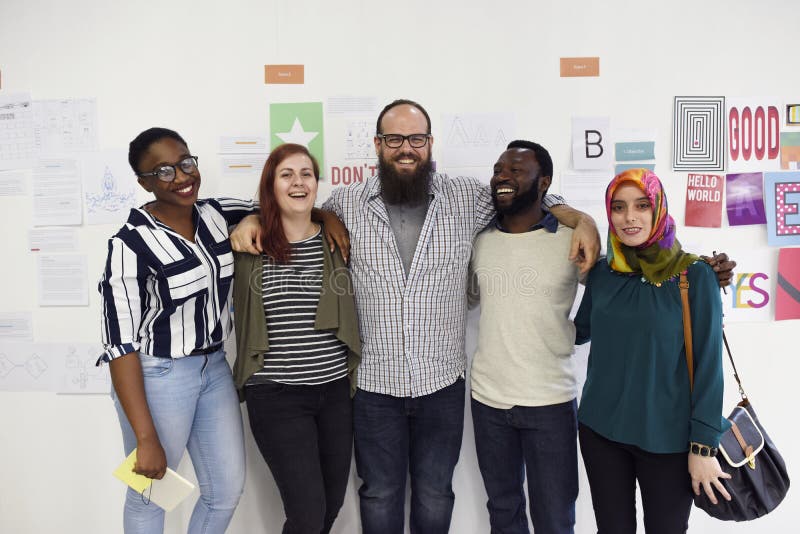 Leute-Teamwork-Zusammenarbeits-Werkstatt in Folge Stockbild - Bild von ...