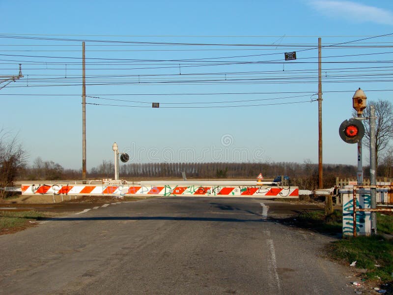 Level Crossing Warning Signal in USA. Crossbuck Notice and Red Traffic ...