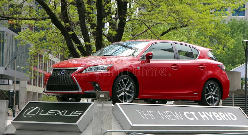 Lexus Hybrid rojo imagen de archivo editorial. Imagen de eléctrico ...