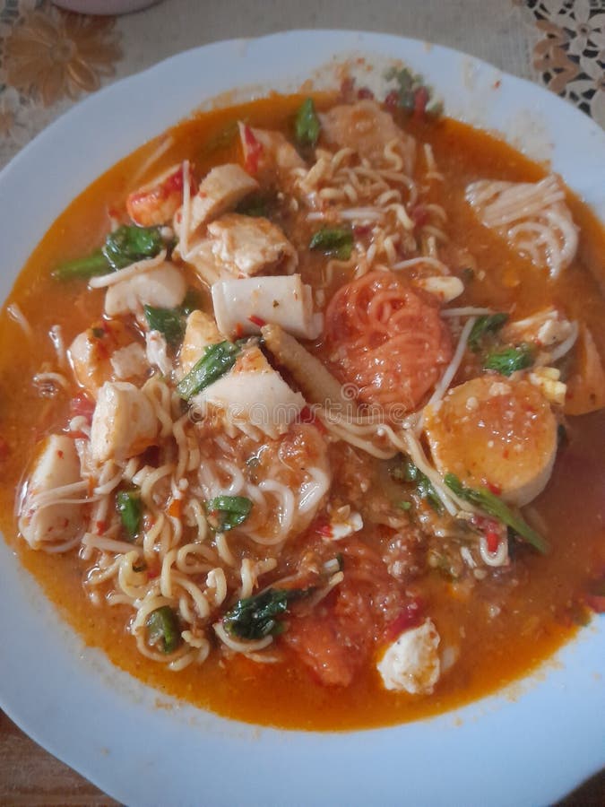 SEBLAK, SUKI, NOODLES stock image. Image of food, suki - 373064109