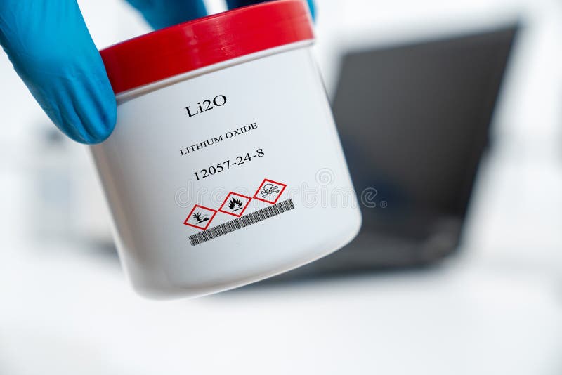 Li2O Lithium Oxide CAS 12057-24-8 Chemical Substance in White Plastic ...