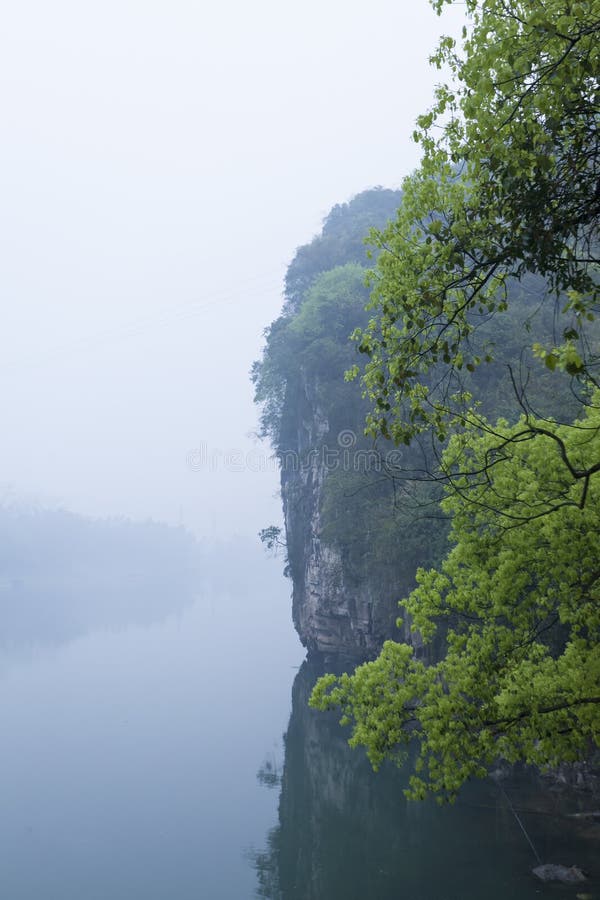 Li River scenery sight editorial image. Image of guilin - 43924630