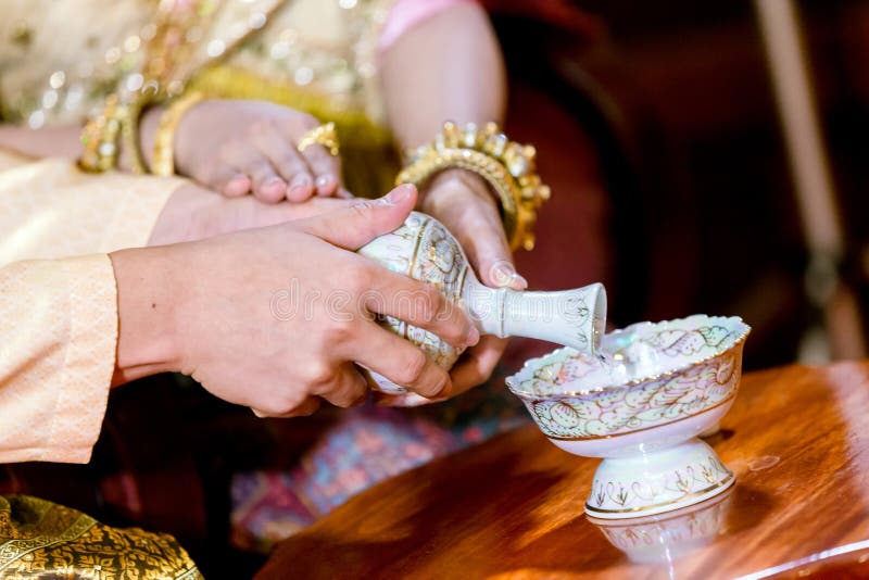 Libation, Thai Engagement, Pour Water in Thai Wedding, Stock Image ...