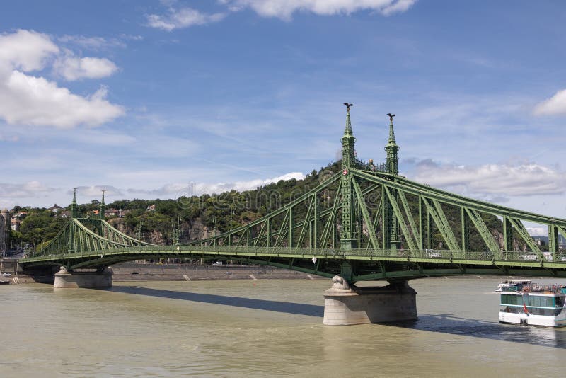 Liberty Bridge or Freedom Bridge, Hungary Stock Illustration ...
