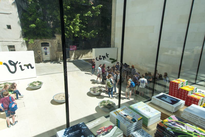Librairie De Vincent Van Gogh Foundation Arles Image stock éditorial ...