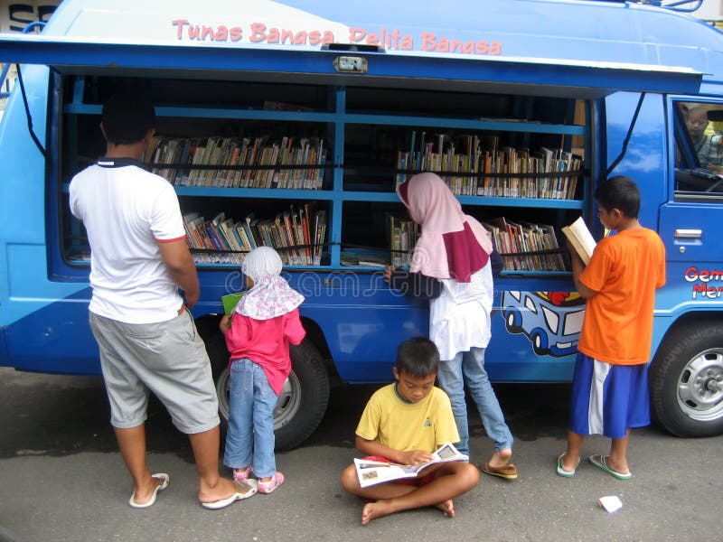 Library car editorial stock photo. Image of borrow, children - 67315903