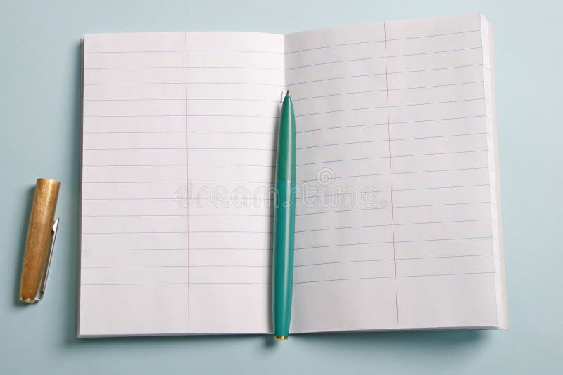 Libreta y pluma imagen de archivo. Imagen de vendimia - 53007285