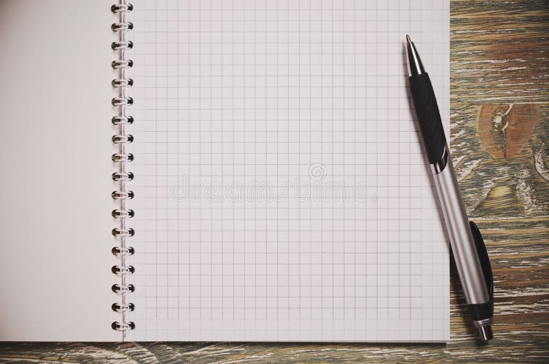 Libreta y pluma foto de archivo. Imagen de hoja, tapa - 82184476