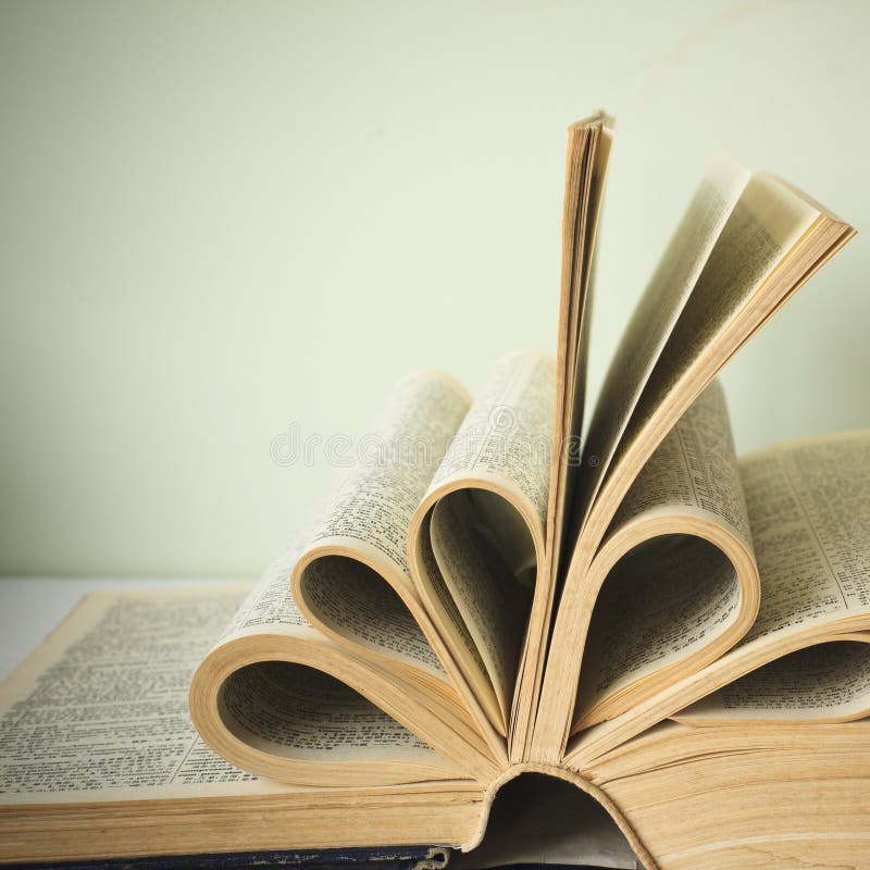 Libro imagen de archivo. Imagen de pila, lecturas, literatura - 13079529