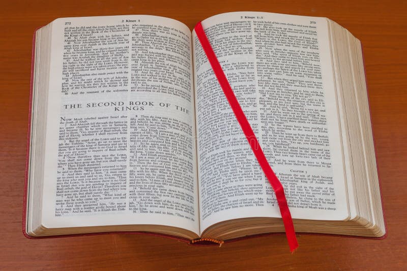 Libro De La Biblia Segunda De Los Reyes Foto de archivo - Imagen de ...