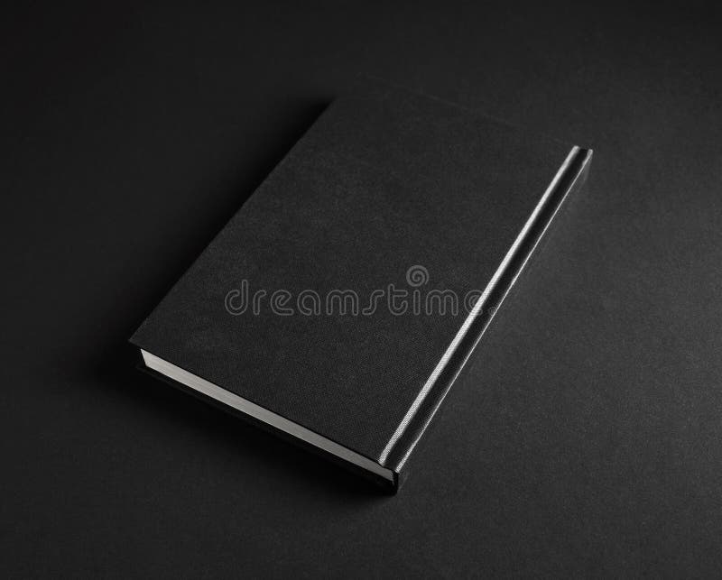 7,948 Solo Libro Negro Fotos - Libres de Derechos y Gratuitas de Dreamstime