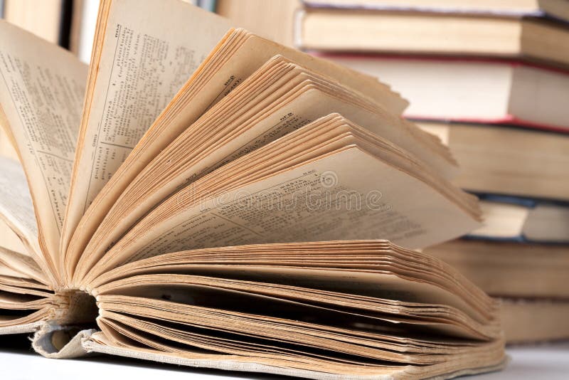 Libro grande abierto foto de archivo. Imagen de primer - 14212106