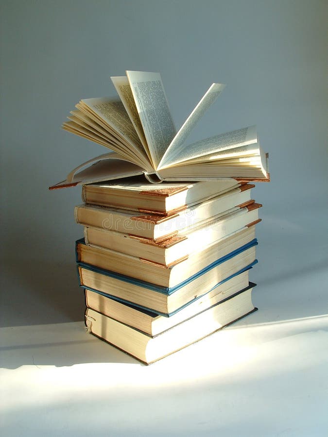 Libros imagen de archivo. Imagen de ciencia, tomo, aprendizaje - 831899