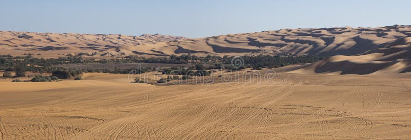 Gaberoun Lake - Desert Oasis, Sahara, Libya Stock Photo - Image of arid ...