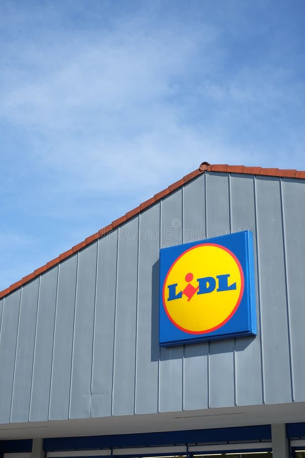Lidl editorial image. Image of sign, german, copy, street - 37852975