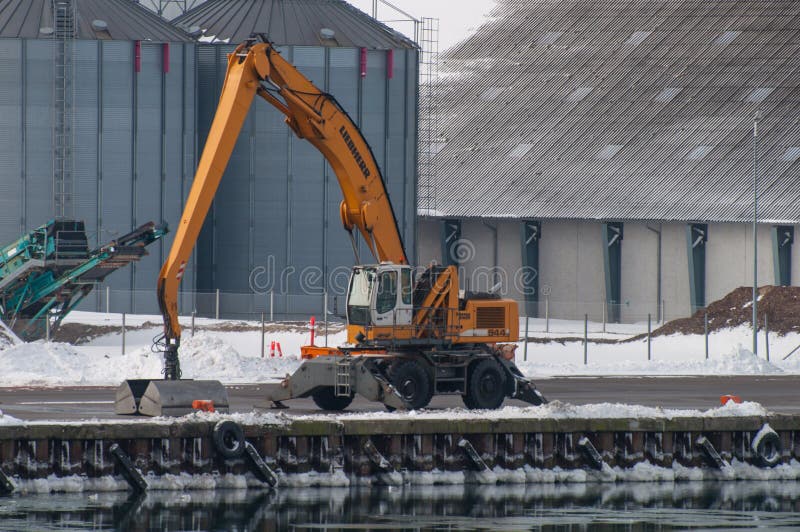 Liebherr 944 Mobile Material Handling Machine Editorial Stock Image ...