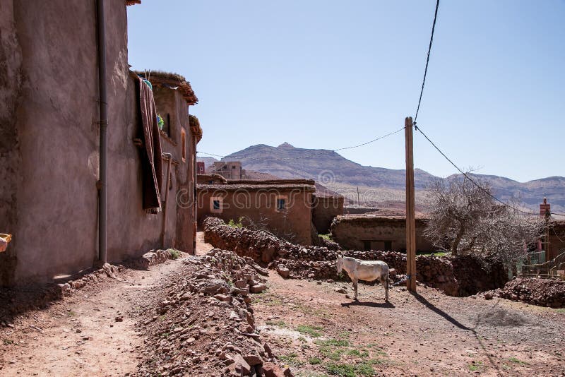 Berber Huts in the Sahara Desert. Stock Image - Image of poverty, wall ...