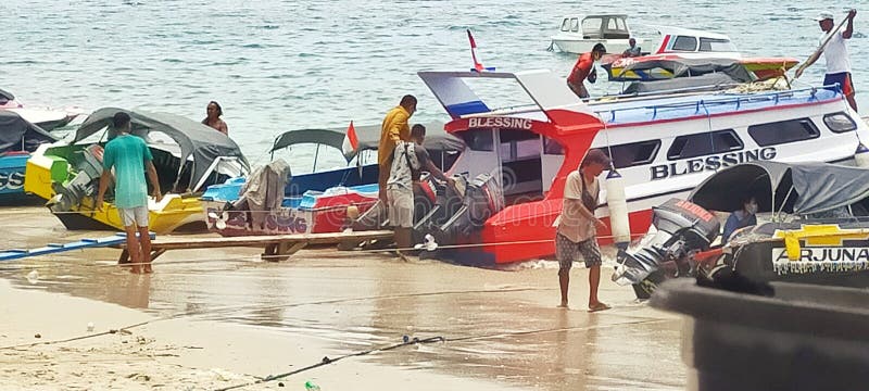 Life on an Island with Beautiful Beaches Editorial Photography - Image ...