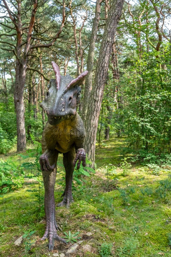Allosaurus dinosaur statue editorial stock photo. Image of fierce ...
